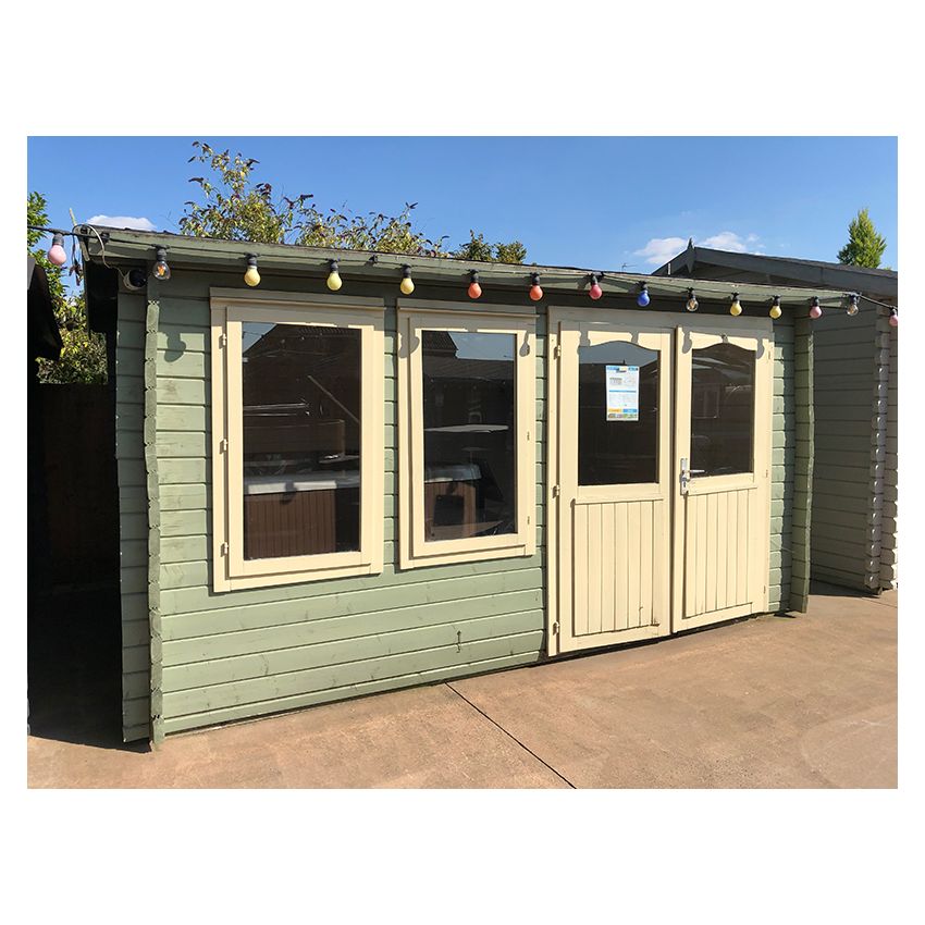 Ex-Display Hawaii Cabin 410 x 320cm